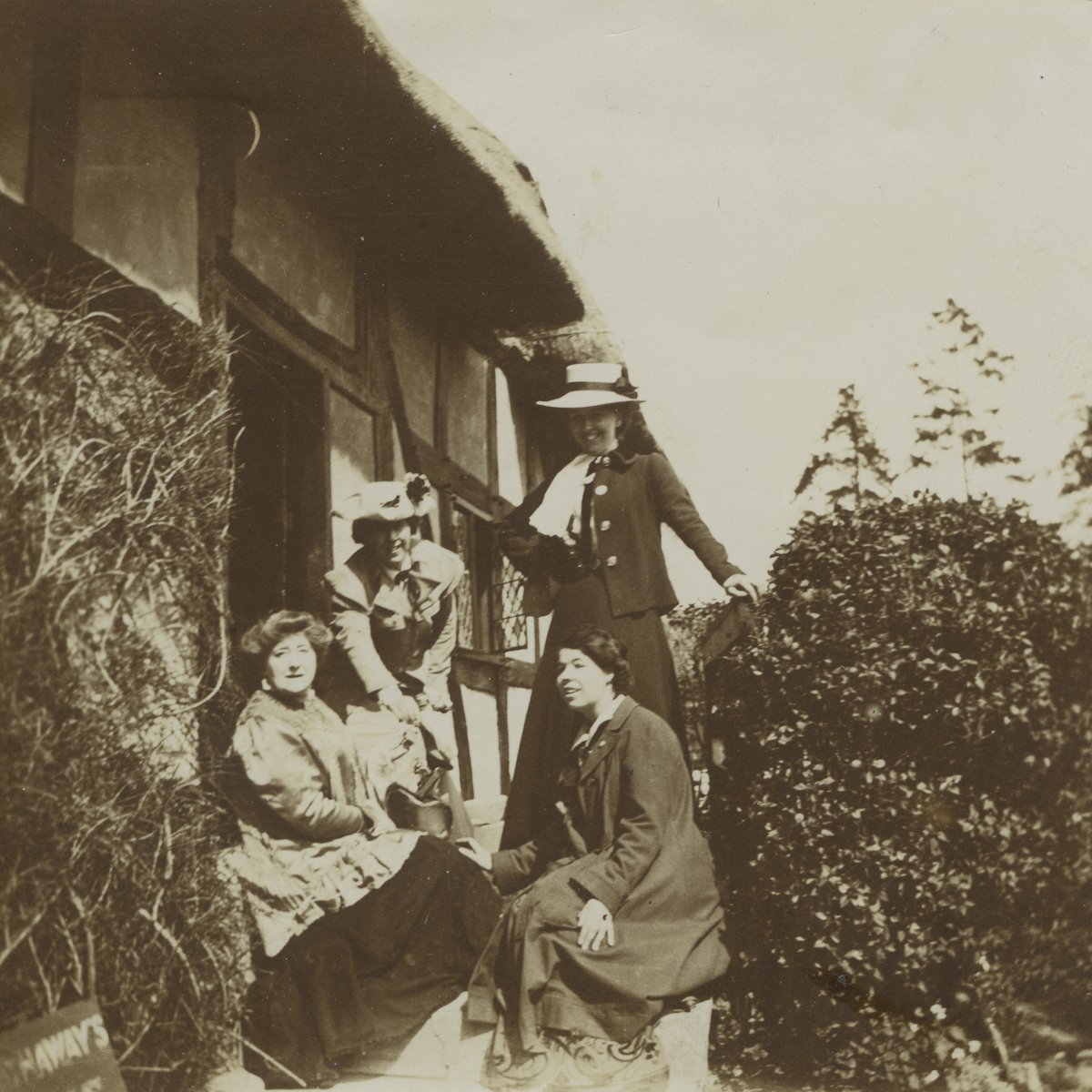 Women of the Cottage