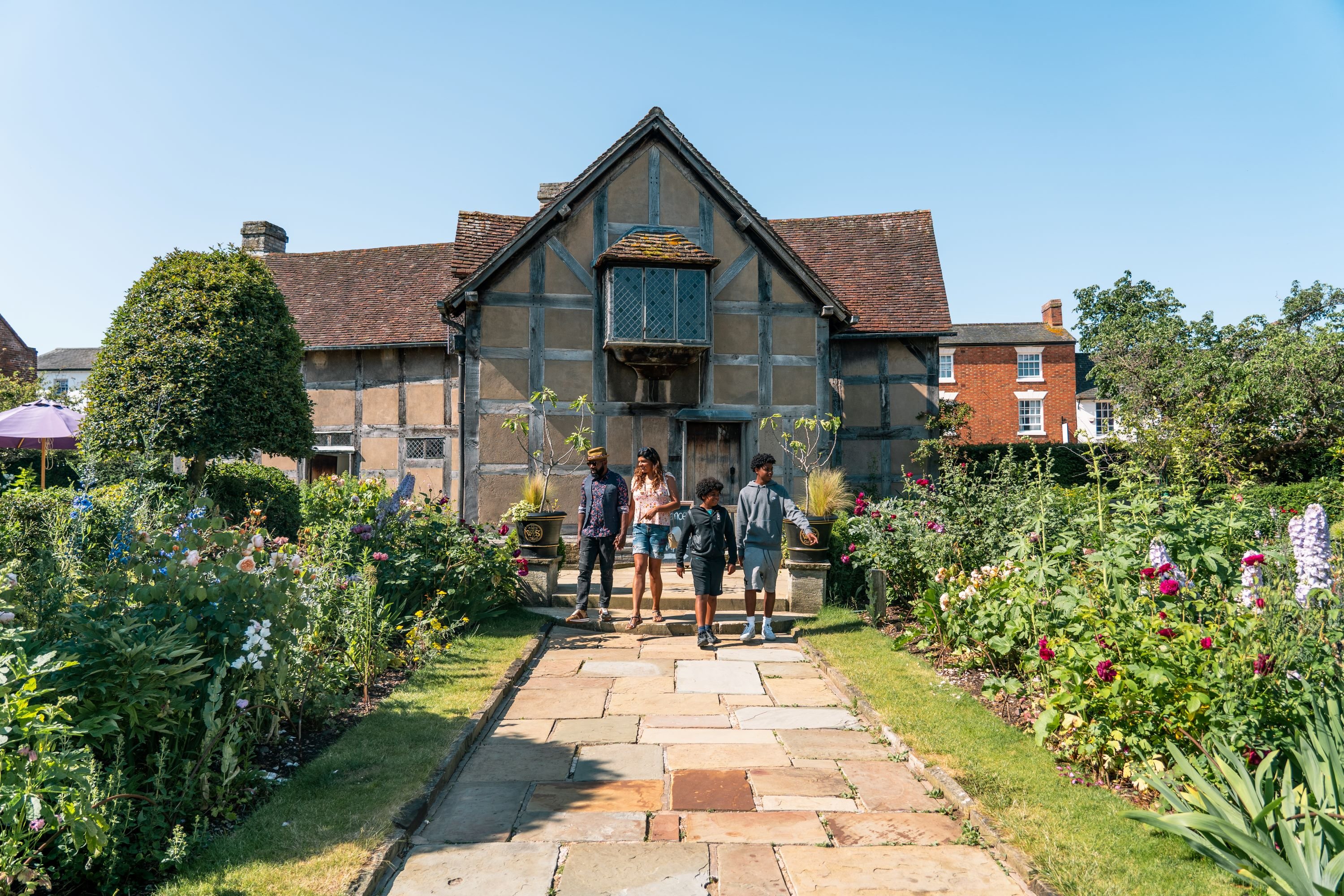 Residents Go Free to the Shakespeare Family Homes in 2025